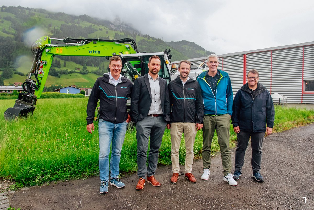 Feierlicher erster Spatenstich | Wapro